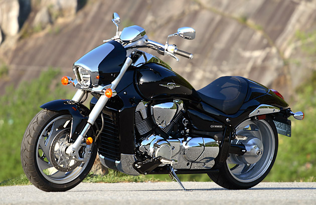 2006 Suzuki M109R – A Thunderous Marauder of Voracious Appetite ...